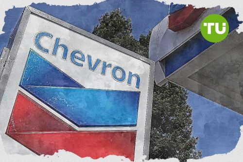 Chevron stock consolidates as bullish momentum persists despite ...